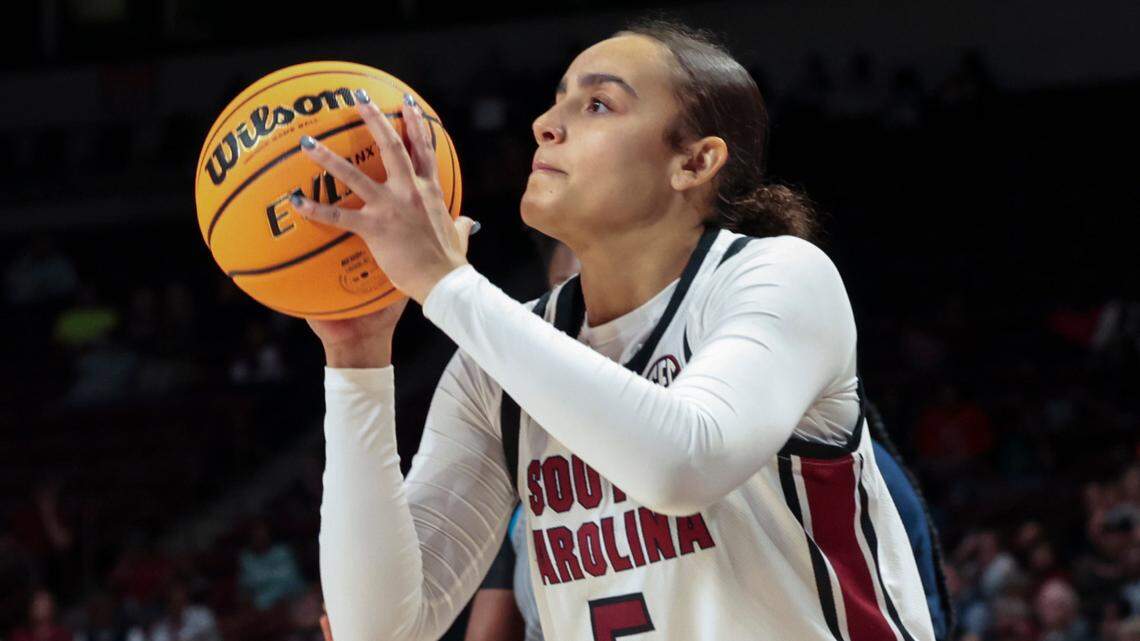 Gamecocok Tessa Johnson makes corner 3-pointers at high rate | Myrtle ...