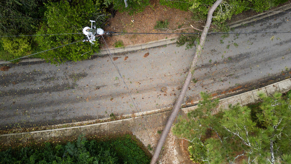 Still about half a million power outages in SC, after Helene | The State