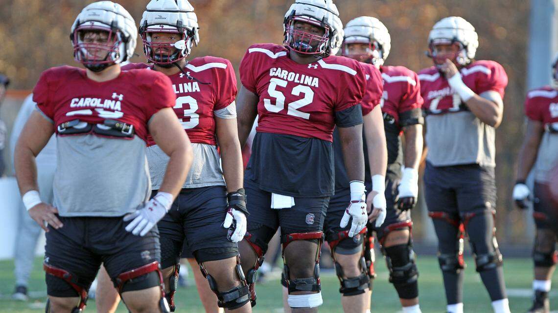 South Carolina football OL Jaylen Nichols returning to USC | The State