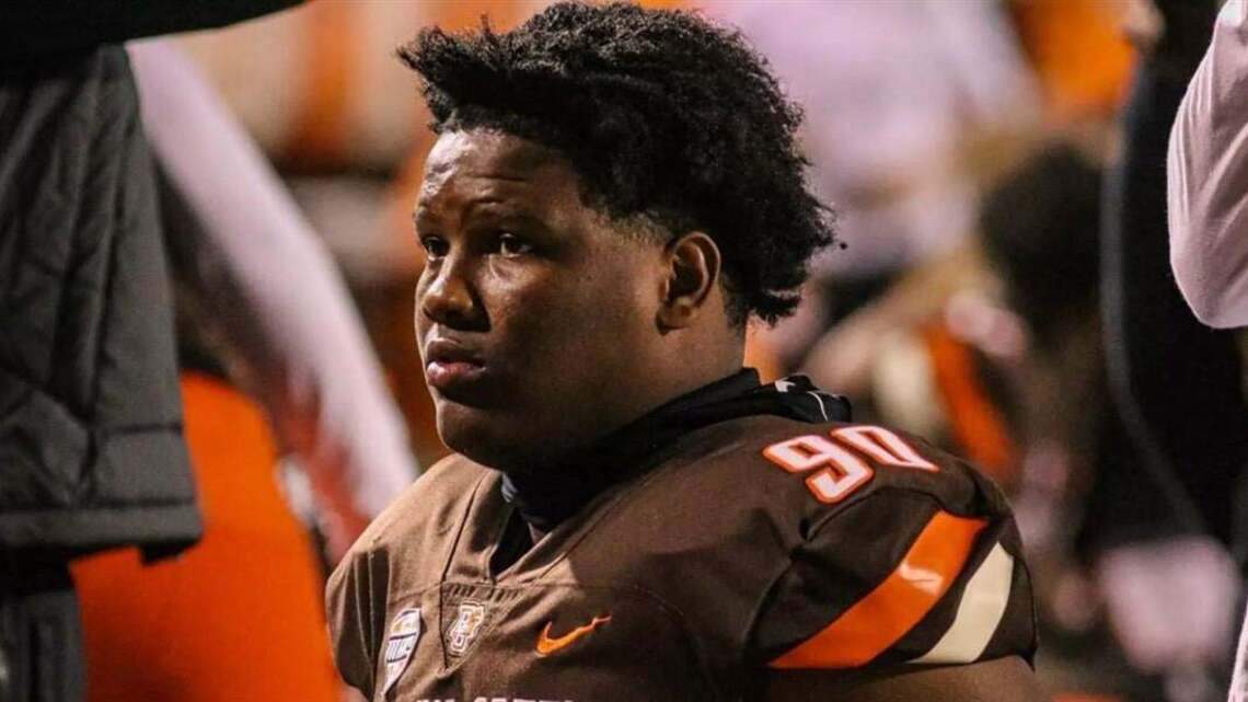 South Carolina football: Davonte Miles commits to Gamecocks | The State