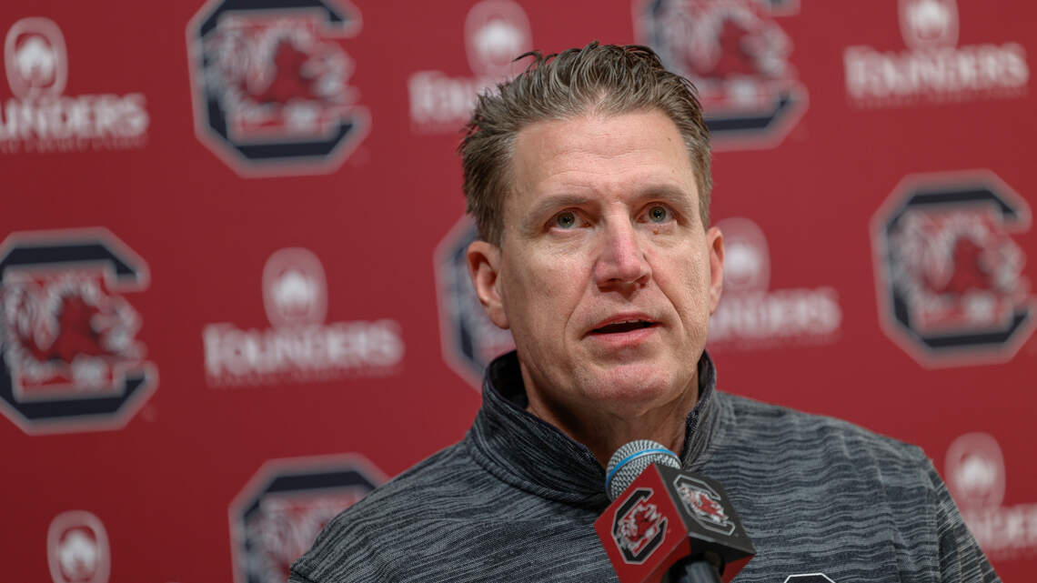 WRs coach James Coley leaving Gamecocks football program | The State