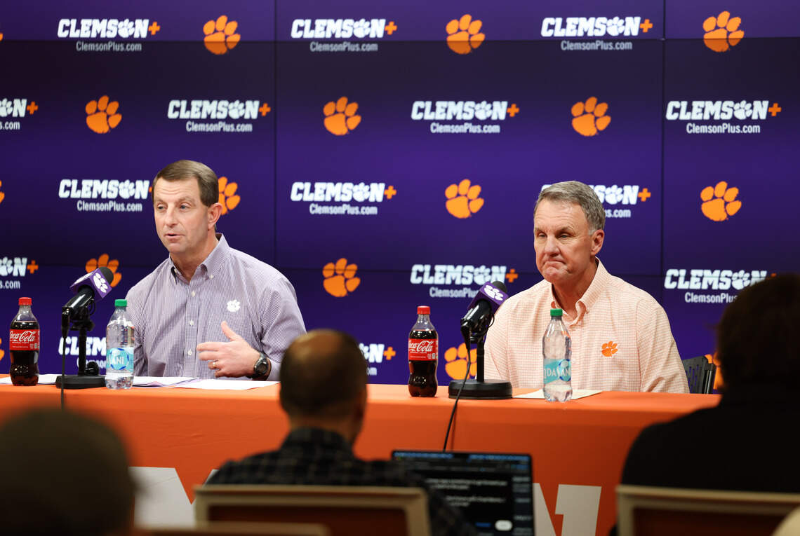 Dabo Swinney bets on Chad Morris to fix Clemson offense | The State