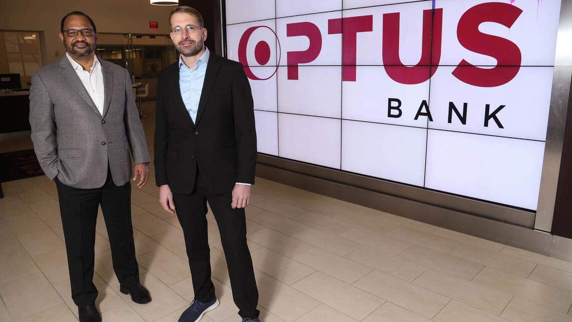 Optus Banks receives donation from Wells Fargo in SC | The State