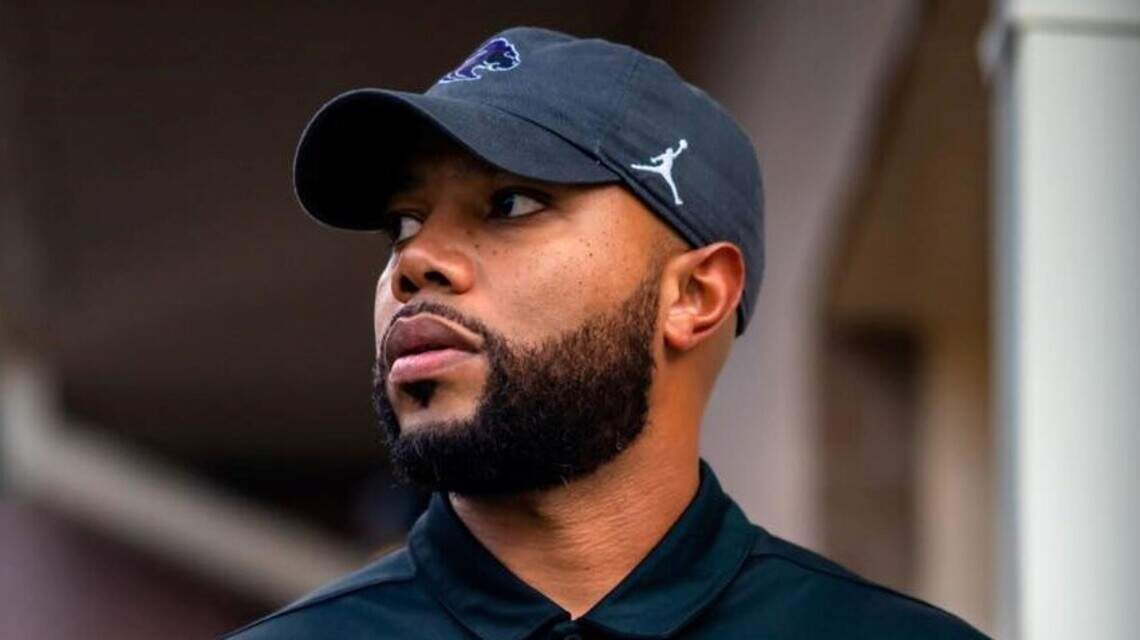 Stephen Burris named new football coach at Lamar High SC | The State