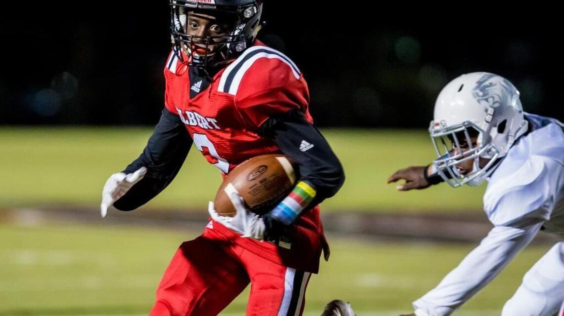 Gilbert football exceeds expectations under Chad Leaphart | The State